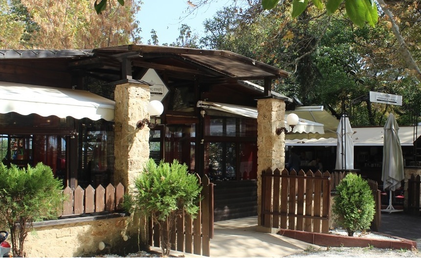 Στη Νάουσα και στις «Τέσσερις Εποχές» του χρόνου τρως εξαιρετικά (pics ...