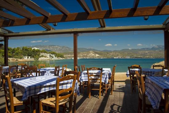 Θαλασσινή πανδαισία προσφέρει ο "Κάβος" στα Ισθμια (pics) - Kalopernao.gr